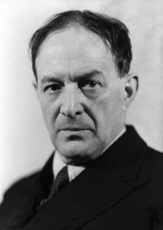 At Ease by Walter de la Mare – The Poetry Monster